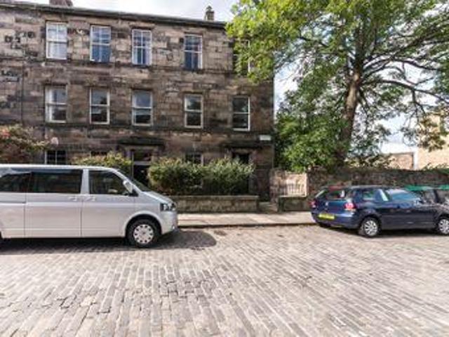 4 Bedrooms Flat for sale in Madeira Street, Edinburgh EH6