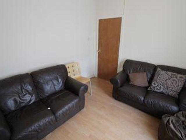 4 Bedrooms for rent in May Street, Cathays, Cardiff CF24