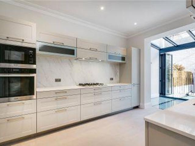 4 Bedrooms for rent in Montpelier Street, London SW7