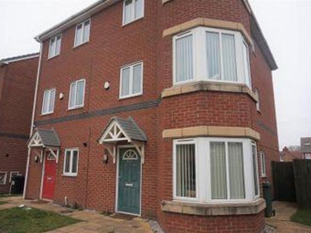 4 Bedrooms for rent in New Chester Road, Wirral CH42