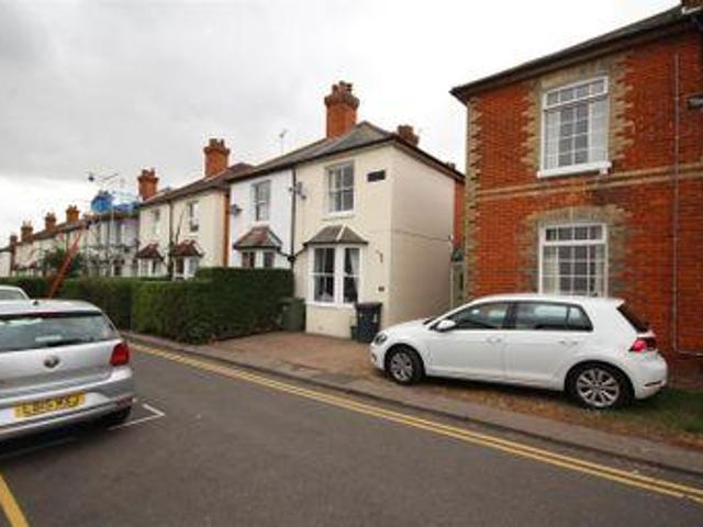 4 Bedrooms for rent in New Cross Road, Guildford GU2
