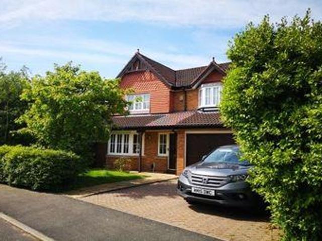 4 Bedrooms for rent in Oakleigh Road, Cheadle SK8