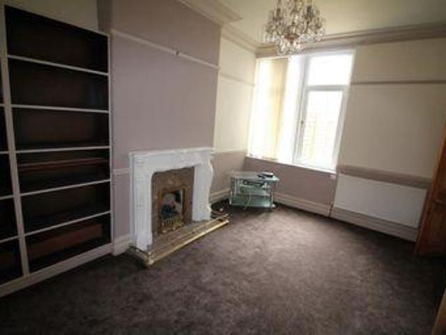 4 Bedrooms for rent in Ormerod Road, Burnley BB11