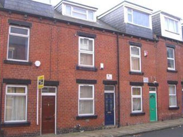 4 Bedrooms for rent in Burley Lodge Road, Hyde Park, Leeds LS6