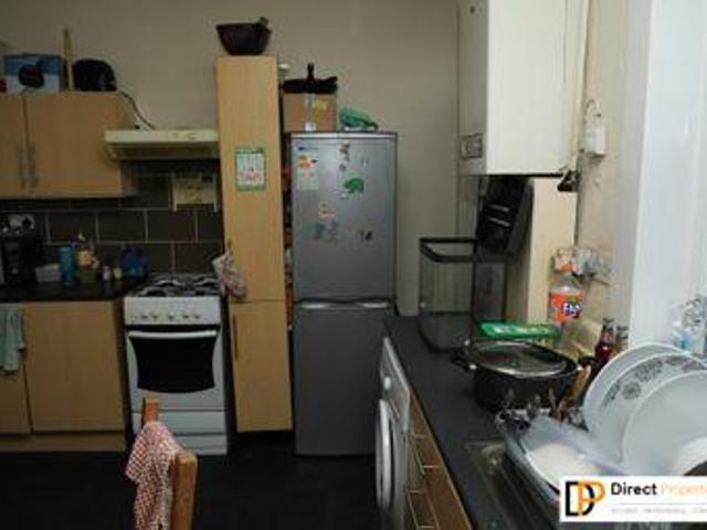 4 Bedrooms for rent in Burley Lodge Road, Hyde Park, Leeds LS6
