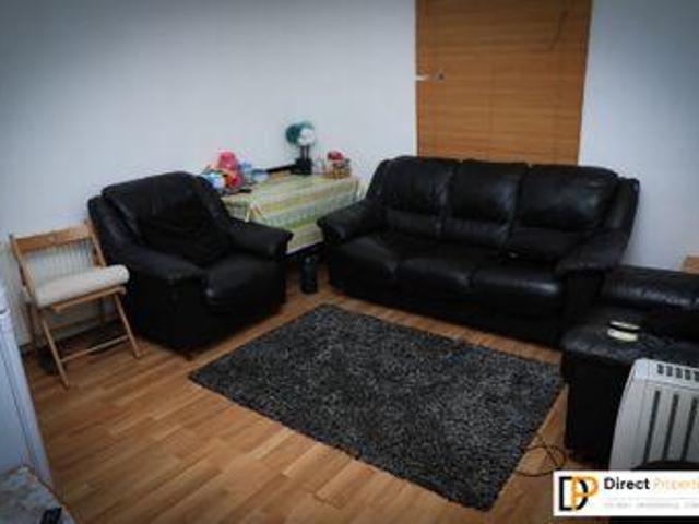 4 Bedrooms for rent in Burley Lodge Road, Hyde Park, Leeds LS6