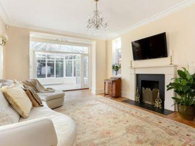 4 Bedrooms for rent in Barham Road, London SW20