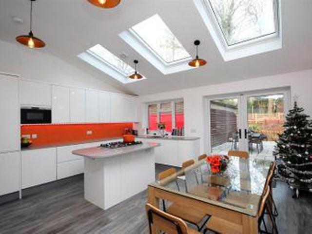 4 Bedrooms for rent in Beech Grove, Guildford GU2