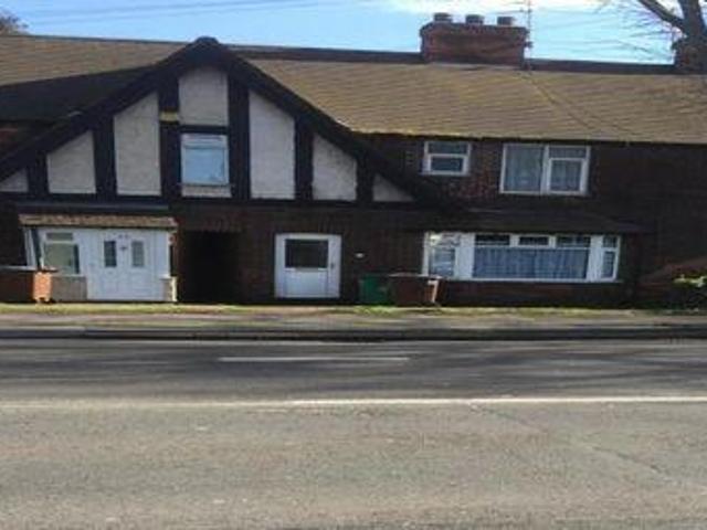 4 Bedrooms for rent in Beeston Road, Nottingham NG7