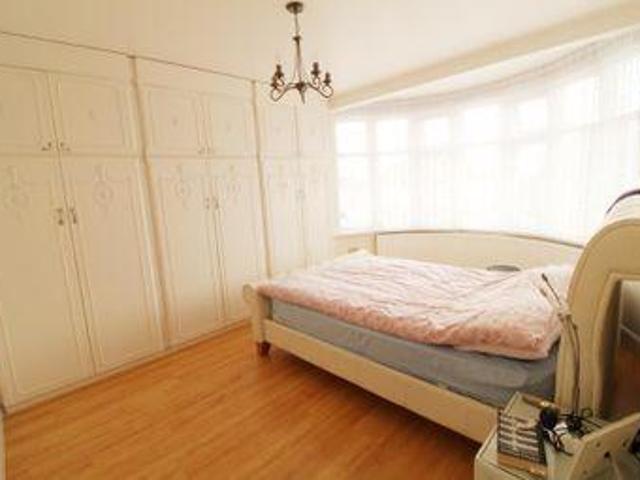 4 Bedrooms for rent in Belgrave Gardens, London N14