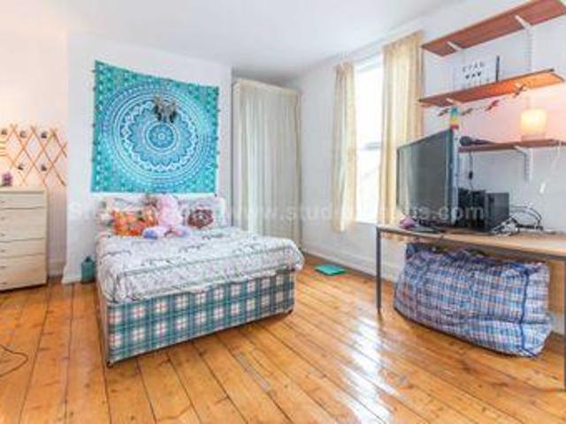 4 Bedrooms for rent in Bowker Street, Salford M7