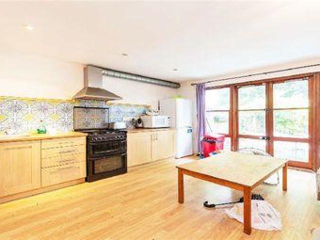 4 Bedrooms for rent in Brondesbury Park, London NW6
