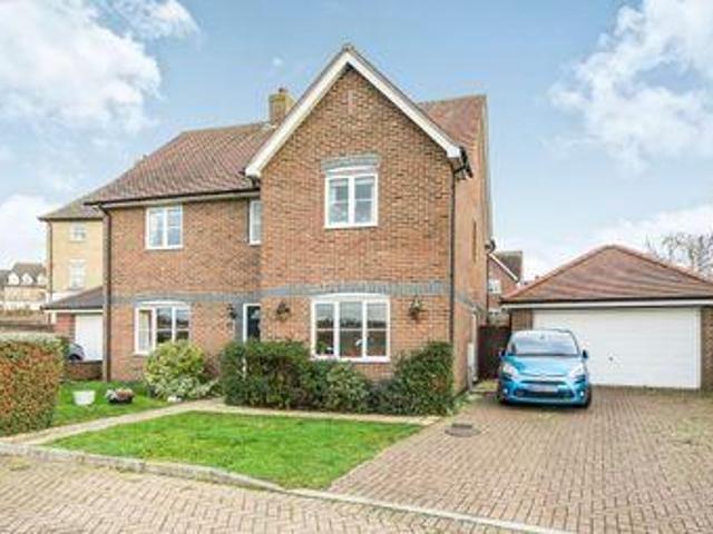 4 Bedrooms for rent in Cygnet Walk, Stanway, Colchester CO3
