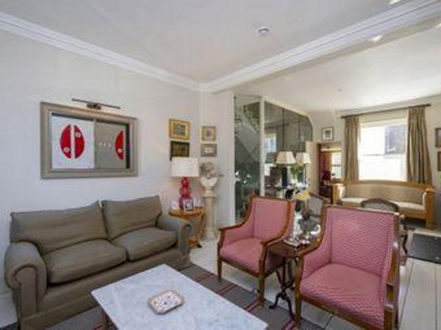 4 Bedrooms for rent in Caithness Road, Brook Green W14