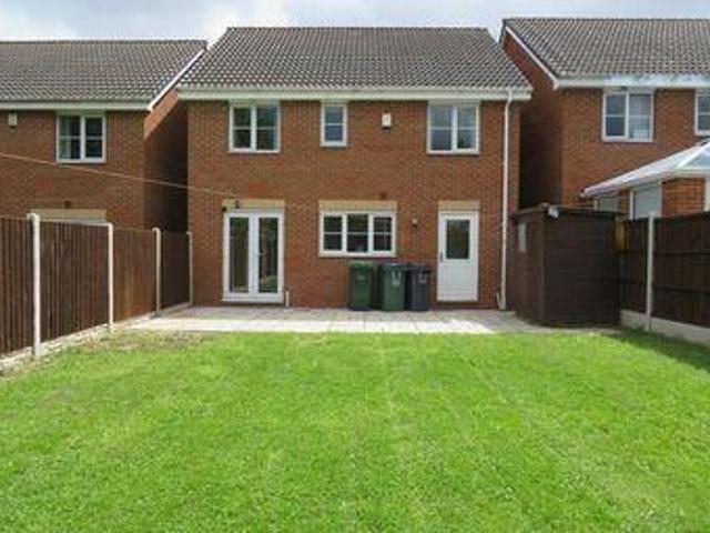 4 Bedrooms for rent in Callaghan Drive, Tividale, Oldbury B69