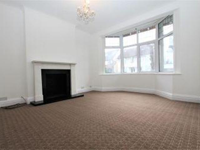 4 Bedrooms for rent in Camberley Avenue, Raynes Park SW20