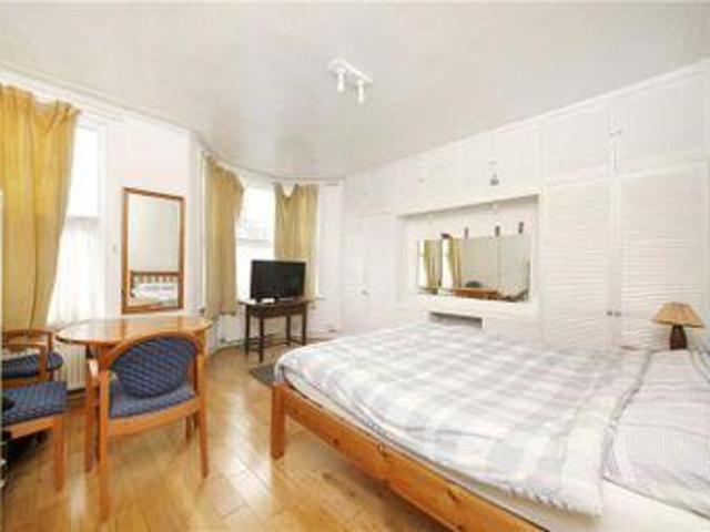 4 Bedrooms for rent in Cambray Road, London SW12