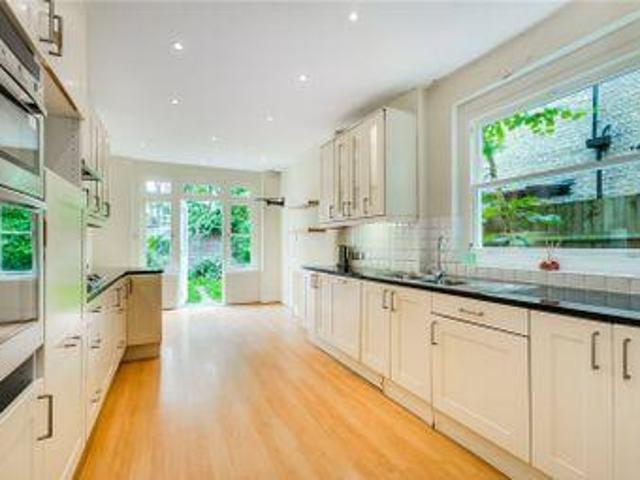 4 Bedrooms for rent in Canford Road, Battersea, London SW11