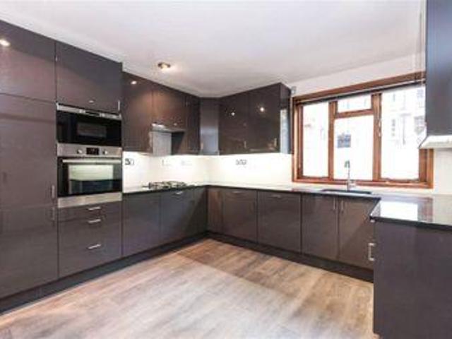 4 Bedrooms for rent in Castellain Road, Maida Vale W9