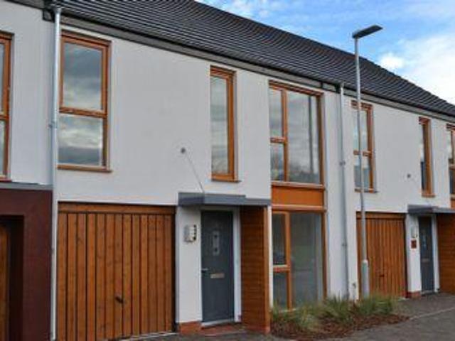 4 Bedrooms for rent in Caribee Quarter, Street BA16