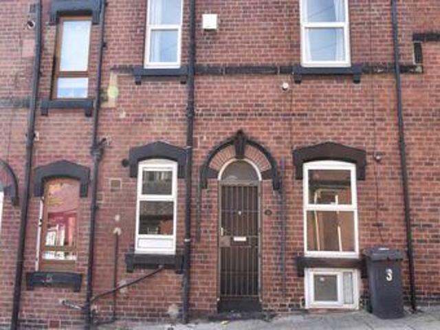 4 Bedrooms for rent in Christopher Road, Leeds LS6