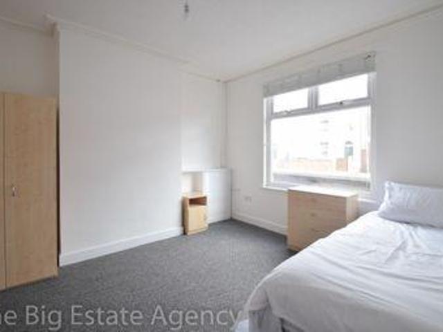 4 Bedrooms for rent in Church Street, Connah´s Quay, Deeside CH5