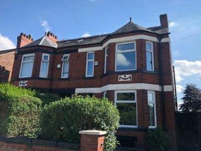4 Bedrooms for rent in Clarendon Road West, Manchester M21