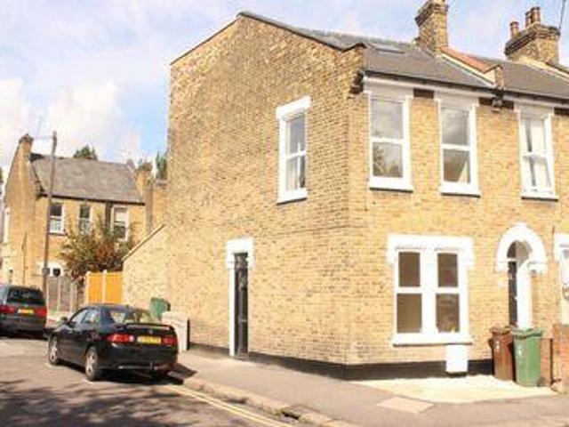 4 Bedrooms for rent in Coopers Lane, Leyton, London E10