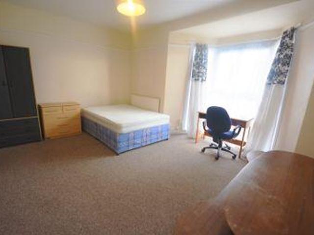 4 Bedrooms for rent in Cromwell Street, Mount Pleasant, Swansea SA1
