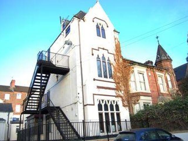4 Bedrooms for rent in Cromwell Street, Nottingham NG7