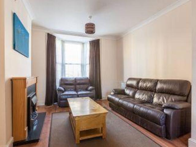 4 Bedrooms for rent in Dalyell Road, Brixton SW9