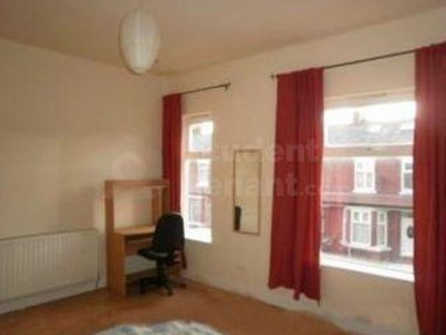 4 Bedrooms for rent in Deramore Street, Manchester, Greater Manchester M14