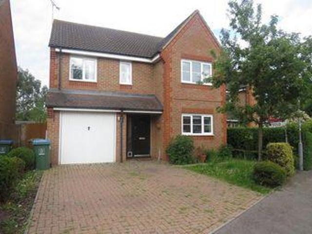 4 Bedrooms for rent in Dixon Close, Aylesbury HP21