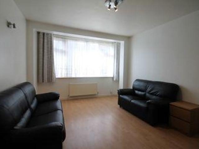 4 Bedrooms for rent in Donnybrook Road, London SW16