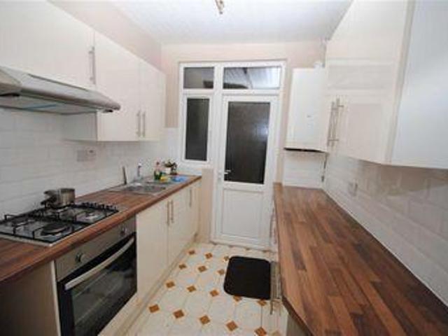4 Bedrooms for rent in Downhills Way, London N17