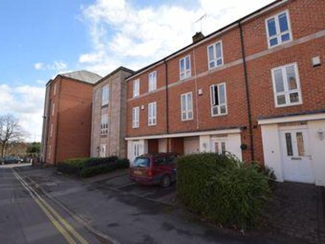 4 Bedrooms for rent in Edward Street, Derby DE1