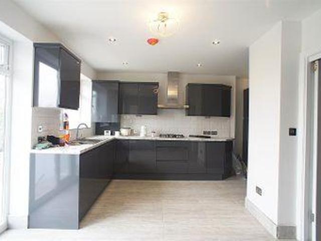 4 Bedrooms for rent in Ferney Road, East Barnet, Barnet EN4