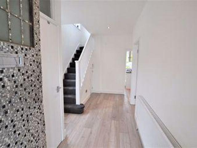 4 Bedrooms for rent in Foscote Road, London, Hendon NW4
