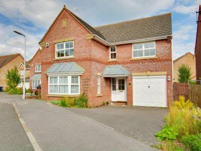 4 Bedrooms for rent in Foxglove Walk, Worthing BN13