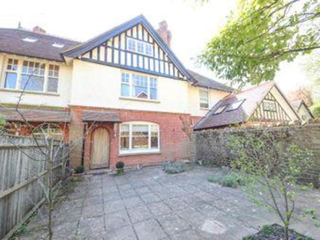 4 Bedrooms for rent in Guildown Road, Guildford GU2