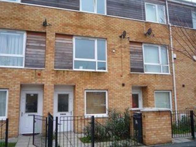 4 Bedrooms for rent in Greengage, Manchester M13