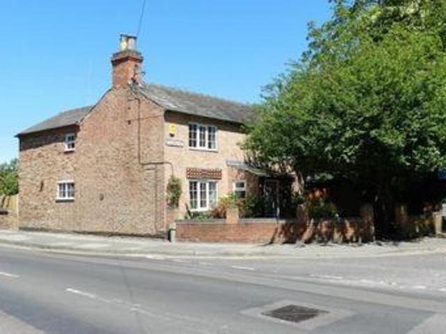 4 Bedrooms for rent in Gregory Street, Nottingham NG7
