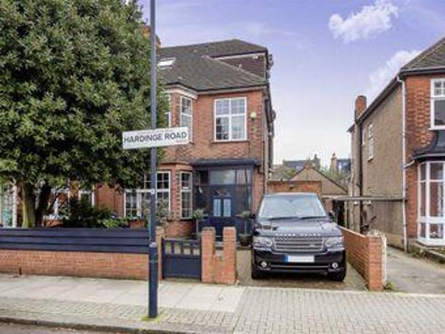 4 Bedrooms for rent in Hardinge Road, London NW10