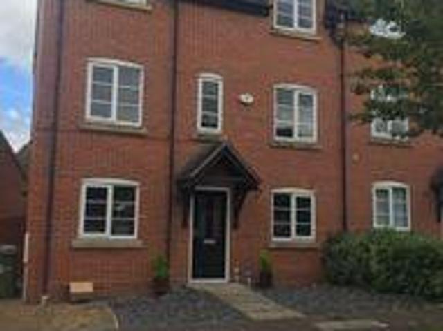 4 Bedrooms for rent in Harefield, Grange Park, Northampton NN4