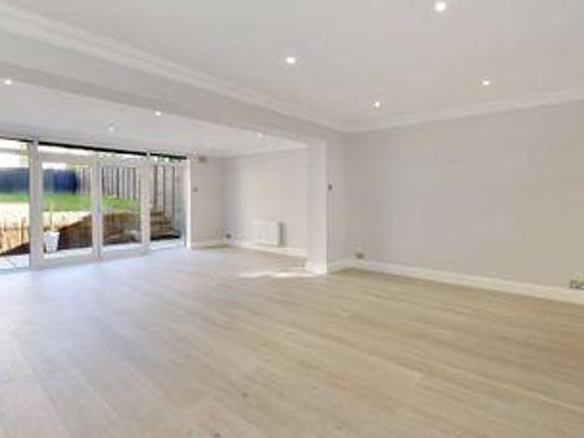 4 Bedrooms for rent in Harley Road, London NW3