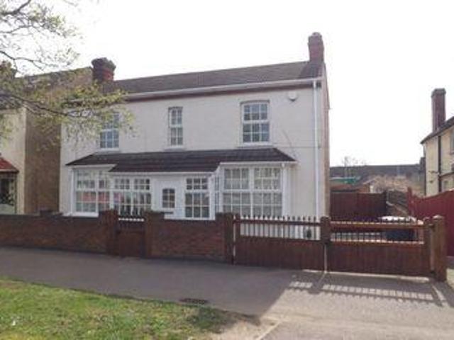 4 Bedrooms for rent in Harrowden Road, Bedford MK42