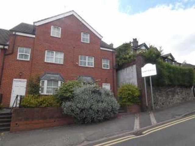 4 Bedrooms for rent in Hartshill Road, Stoke, Staffordshire ST4