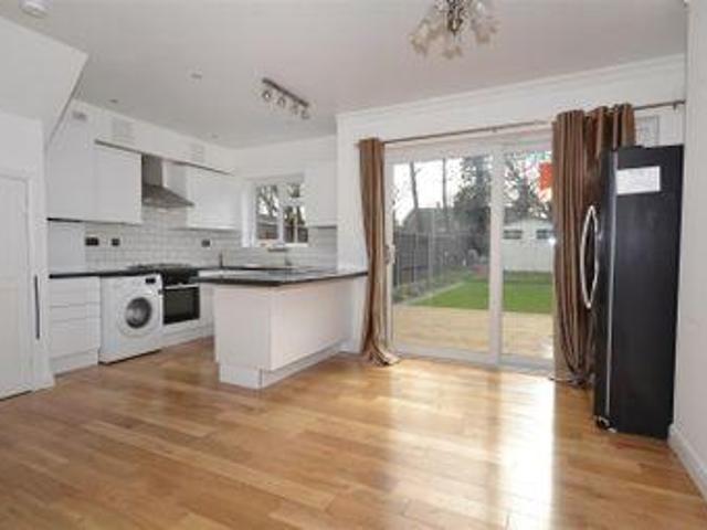 4 Bedrooms for rent in Hillcross Avenue, Morden SM4