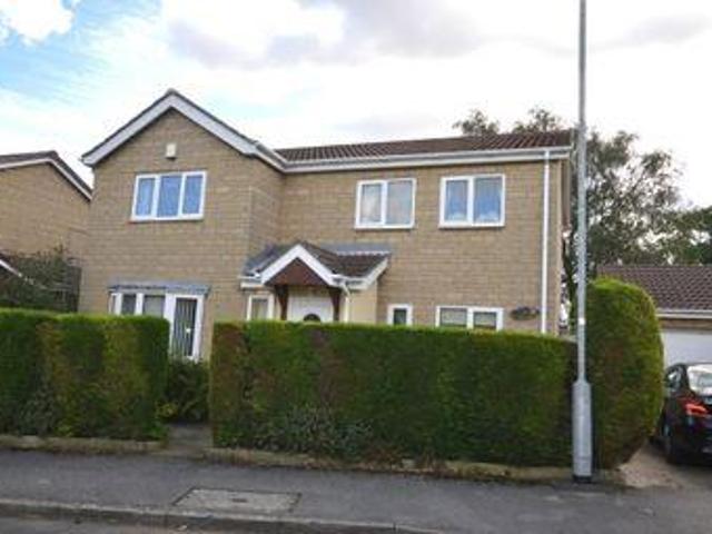 4 Bedrooms for rent in Hillcrest Drive, South Anston, Sheffield S25