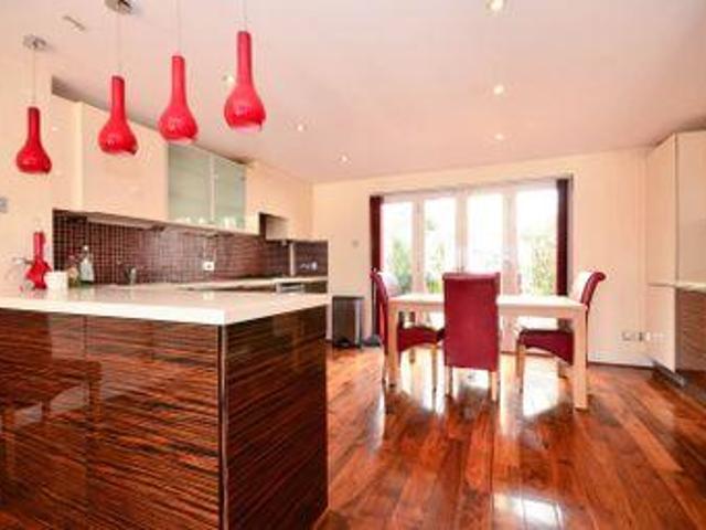 4 Bedrooms for rent in Jamestown Way, Docklands E14